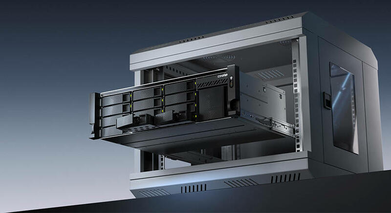 QNAP TS-h1655XeU-RP: Ein 10-GbE-ZFS-NAS mit kurzer Tiefe und E1.S/M.2 ...